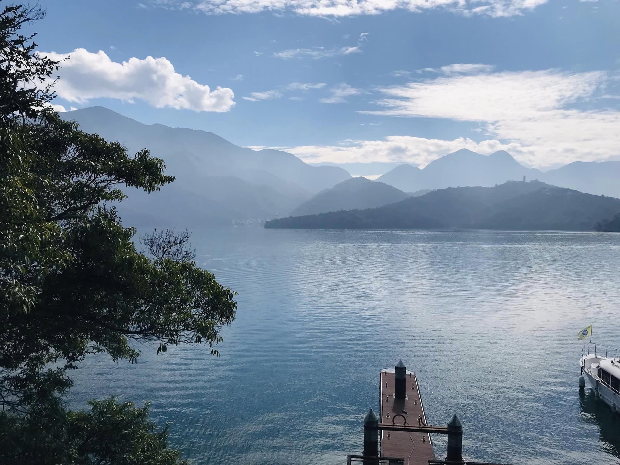 [Relaxation Tour of Lakes and Mountains] Alishan Sun Moon Lake 2 Days ...