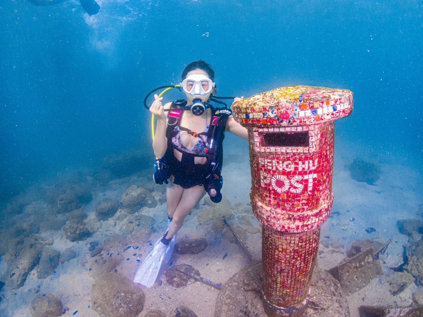 Small class diving in Penghu｜Experience sending postcards through an ...
