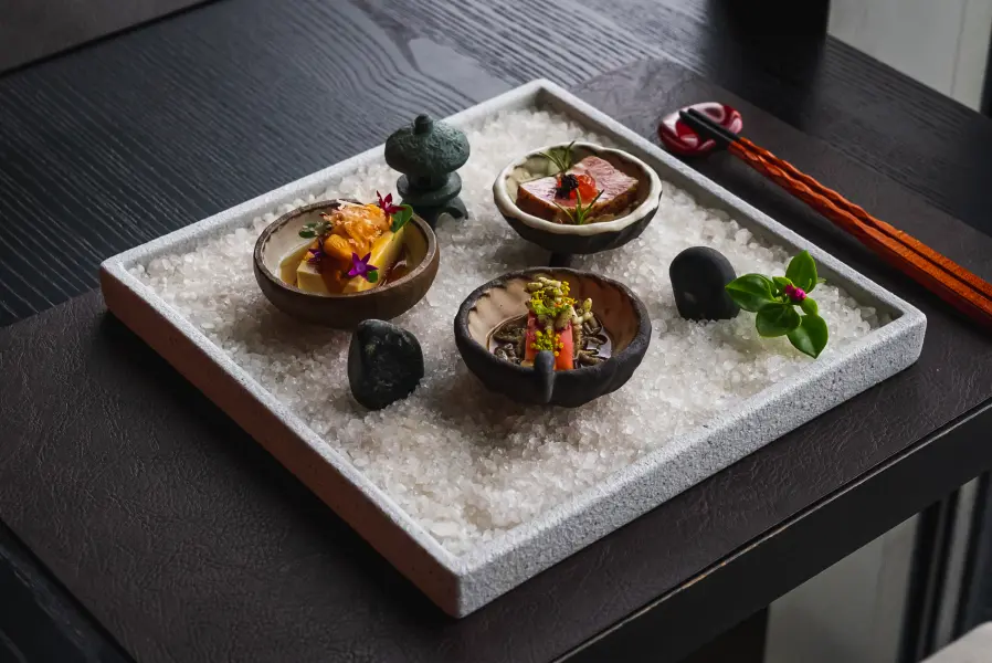 OUMI Modern Japanese Kappo Restaurant|新加坡中部 - KKday