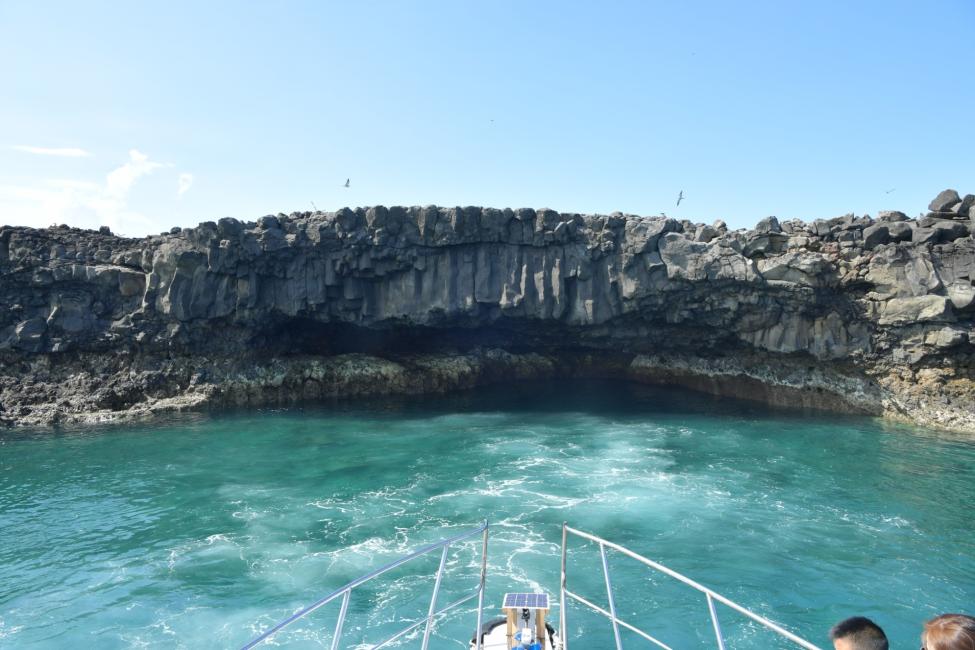 Penghu North Sea Island Hopping Day Tour: Daiso Island, Mudou Island ...