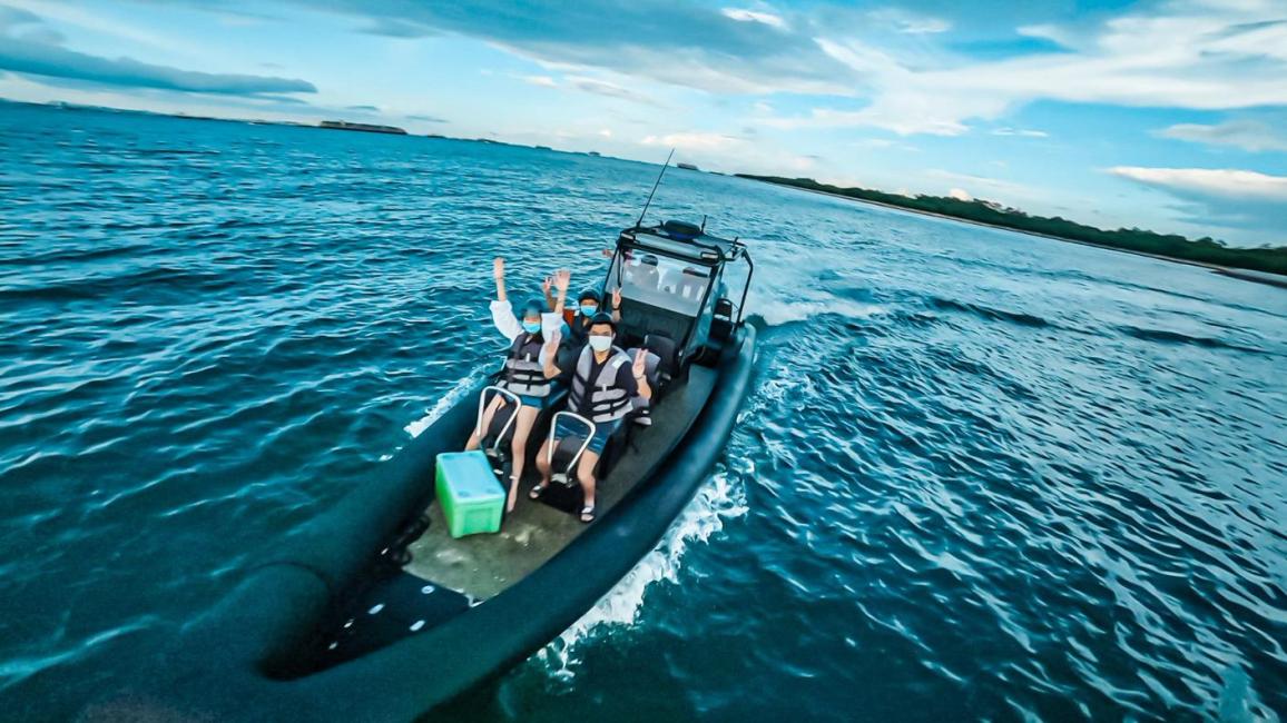 RHIB Boat Ride Experience in Singapore - KKday