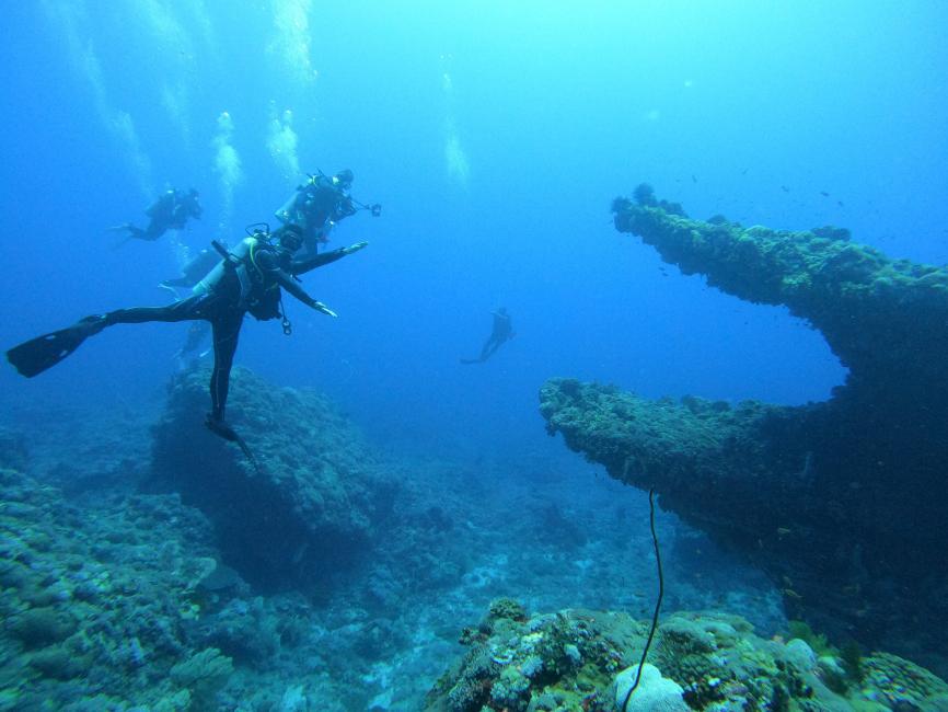 การดำน้ำบนเกาะกรีน｜หลักสูตรดำน้ำขั้นสูงของ PADI AOW｜Bay Dive of Green ...
