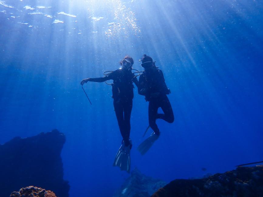 การดำน้ำบนเกาะกรีน｜หลักสูตรดำน้ำขั้นสูงของ PADI AOW｜Bay Dive of Green ...
