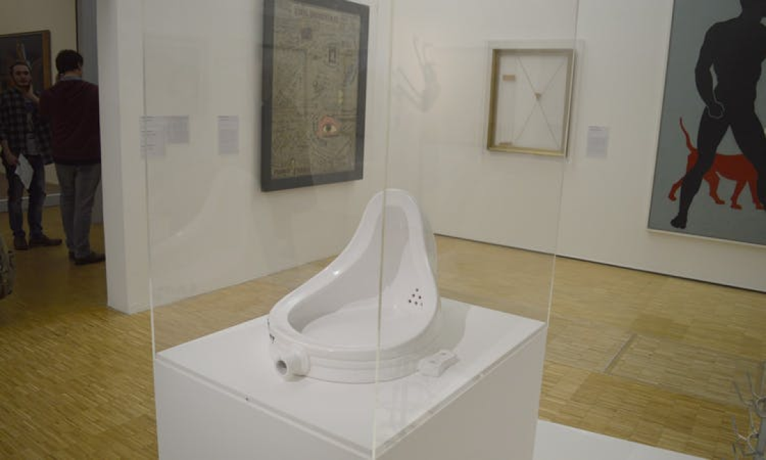 Private tour of the exterior and permanent collection of the Centre ...