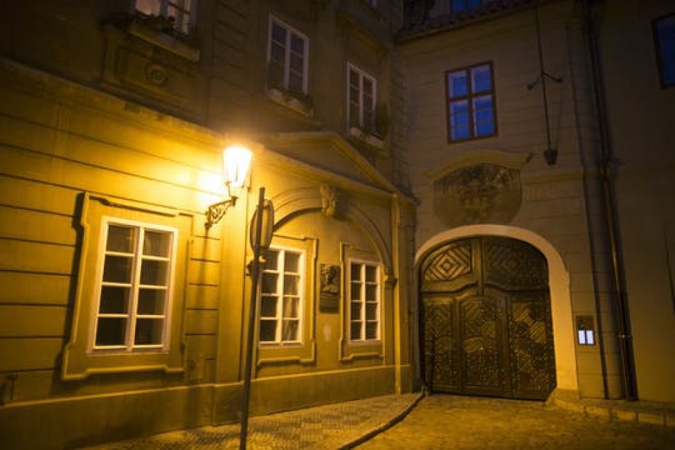 Prague ghost tour with legends and mysteries of the Old Town - KKday
