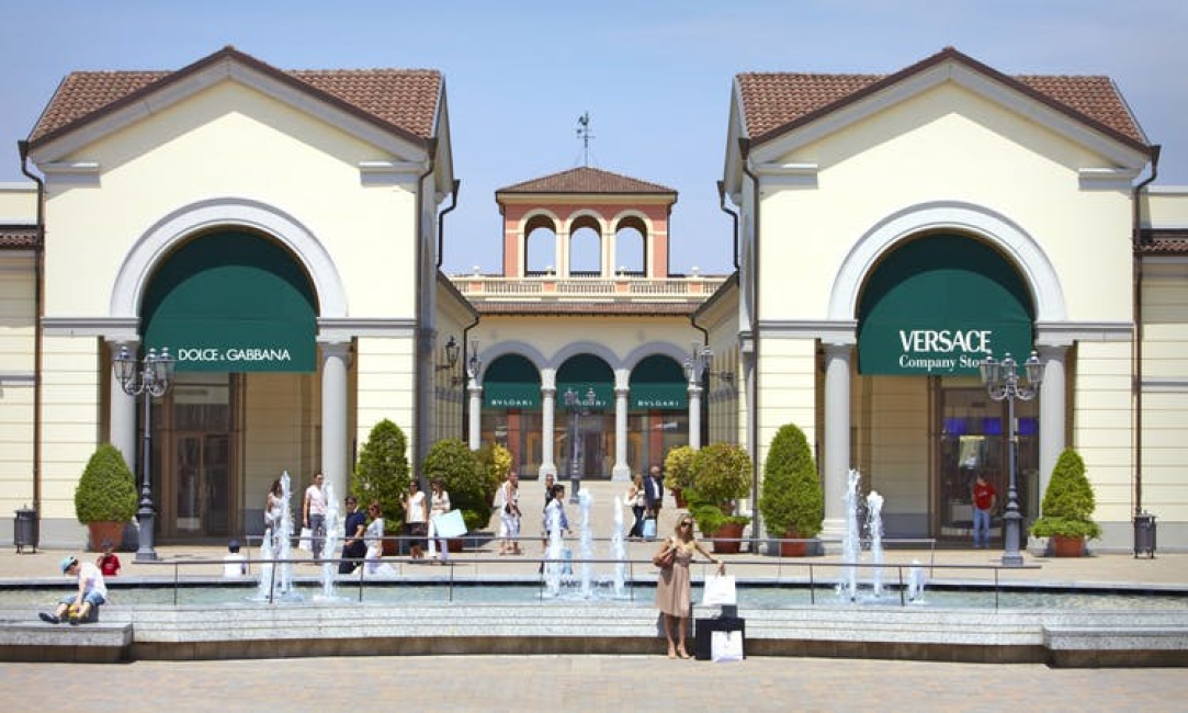 Serravalle Designer Outlet shopping tour from Milan - KKday