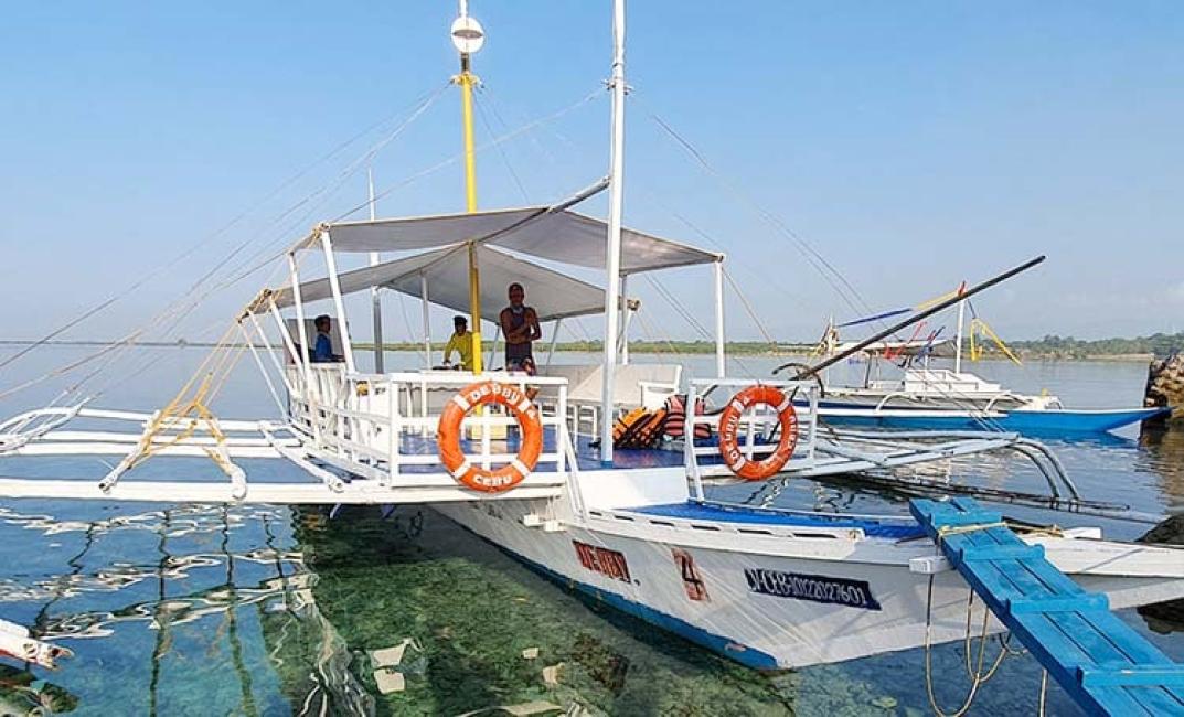 Boat Rental for Island Hopping in Mactan Cebu | Philippines - KKday