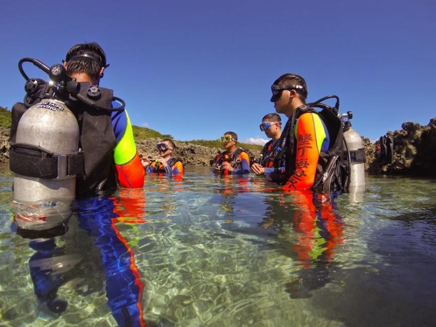 Taiwan Kenting Houbihu Diving Experience - KKday