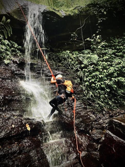 Beginner-level Canyoning Experience at Da Jian Shan Xiu Feng Waterfall ...