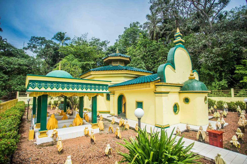 Penyengat Island Heritage Tour | Indonesia Bintan - KKday