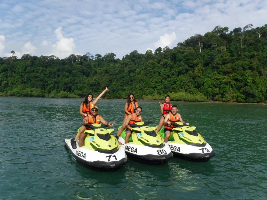 Water Sports at Langkawi: Jet Ski, Island Hopping, Banana Boat ...