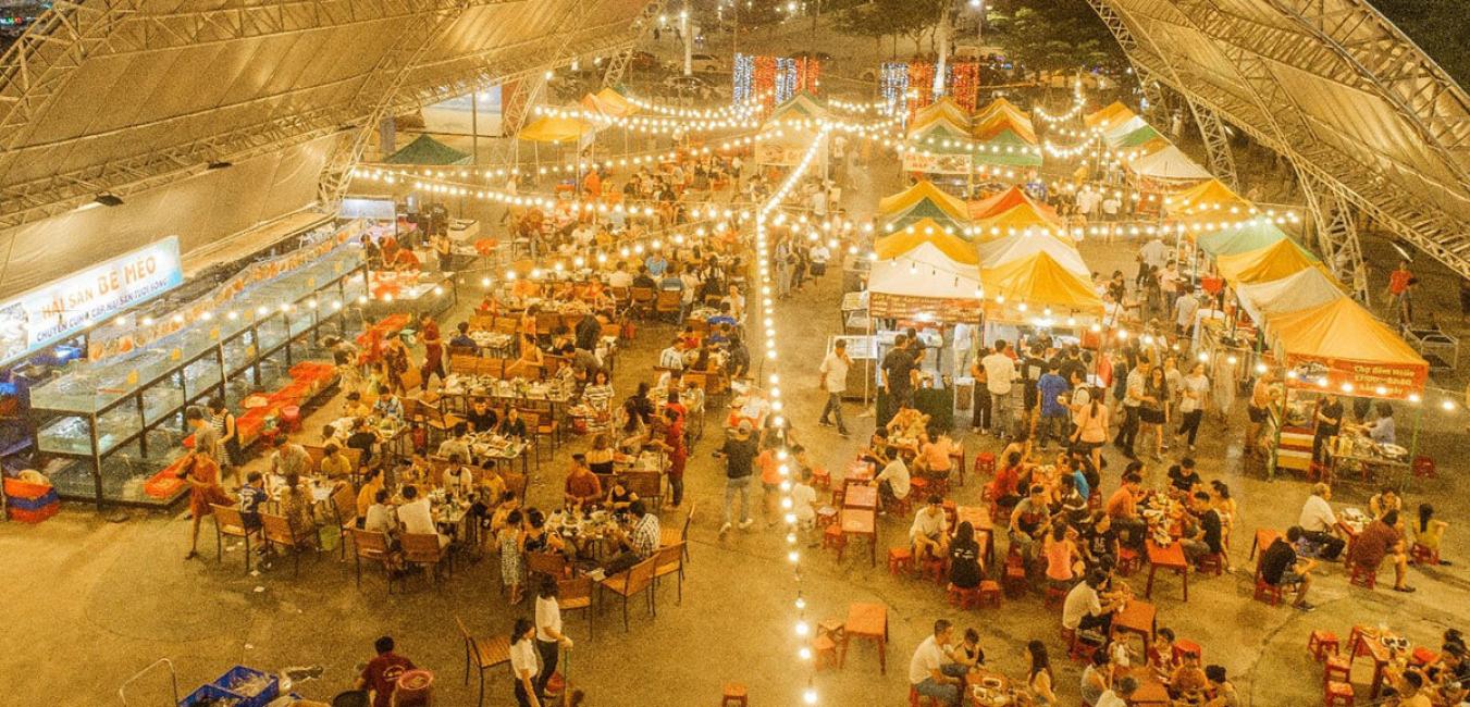 Da Nang By Night: Seafood Dinner, Night Market, Sightseeing Night Tour ...