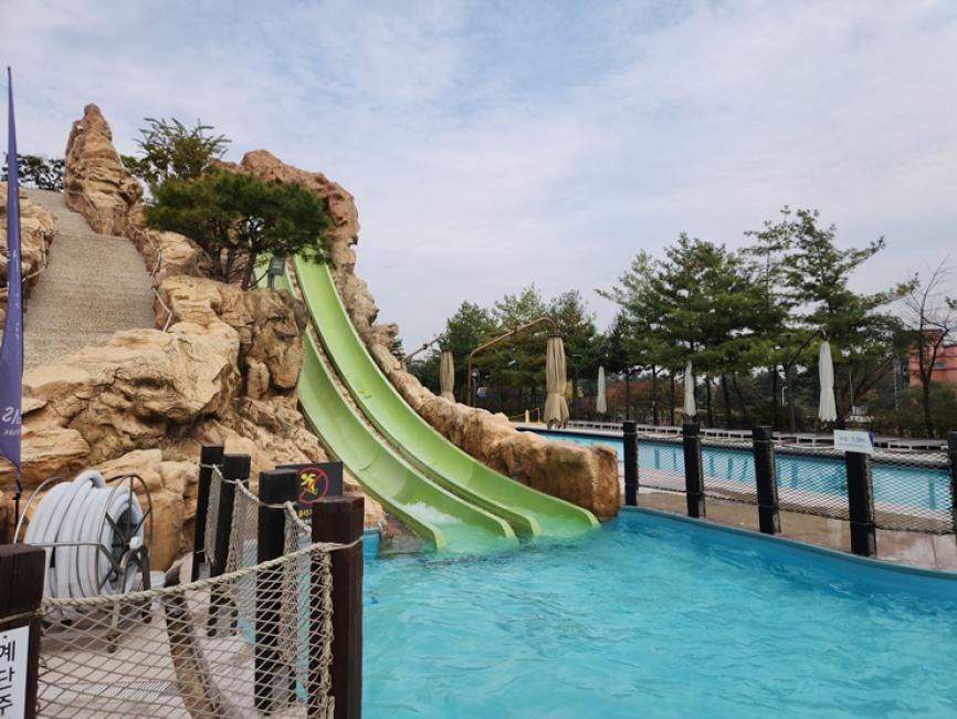 Daytour from Seoul | Yesan: Natural Hot Spring Water Spa & Water Park ...