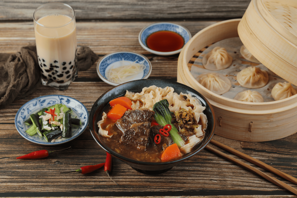 Xiao Long Bao & Beef Noodles Cooking Class - KKday