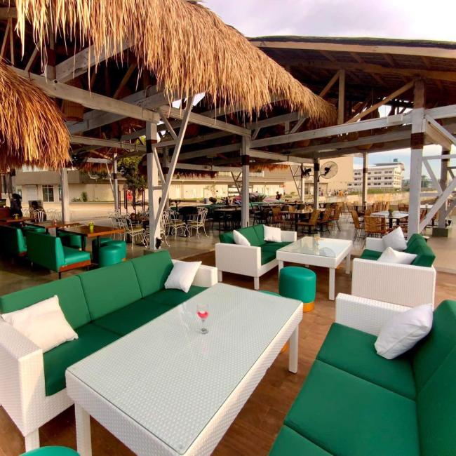 Dinner Tour at Parola Seaview Restaurant - KKday
