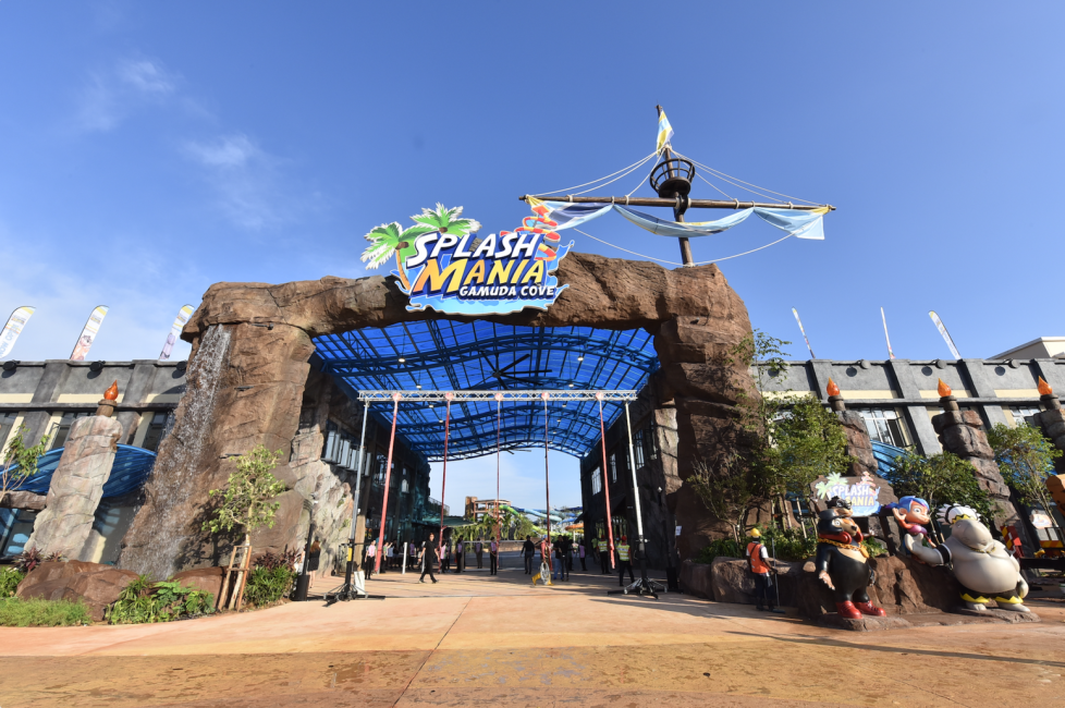 SplashMania Waterpark Ticket | Malaysia - KKday