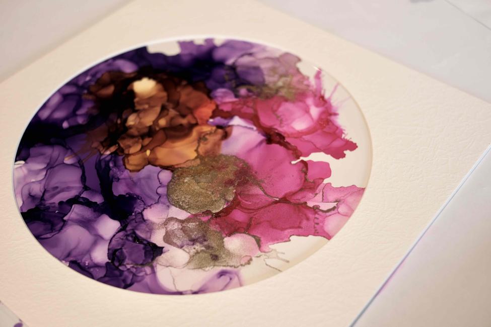 Painting in Taichung Alcohol Ink Creation Experience - KKday