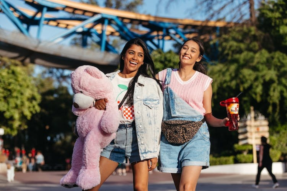 Six Flags Magic Mountain admission tickets - KKday