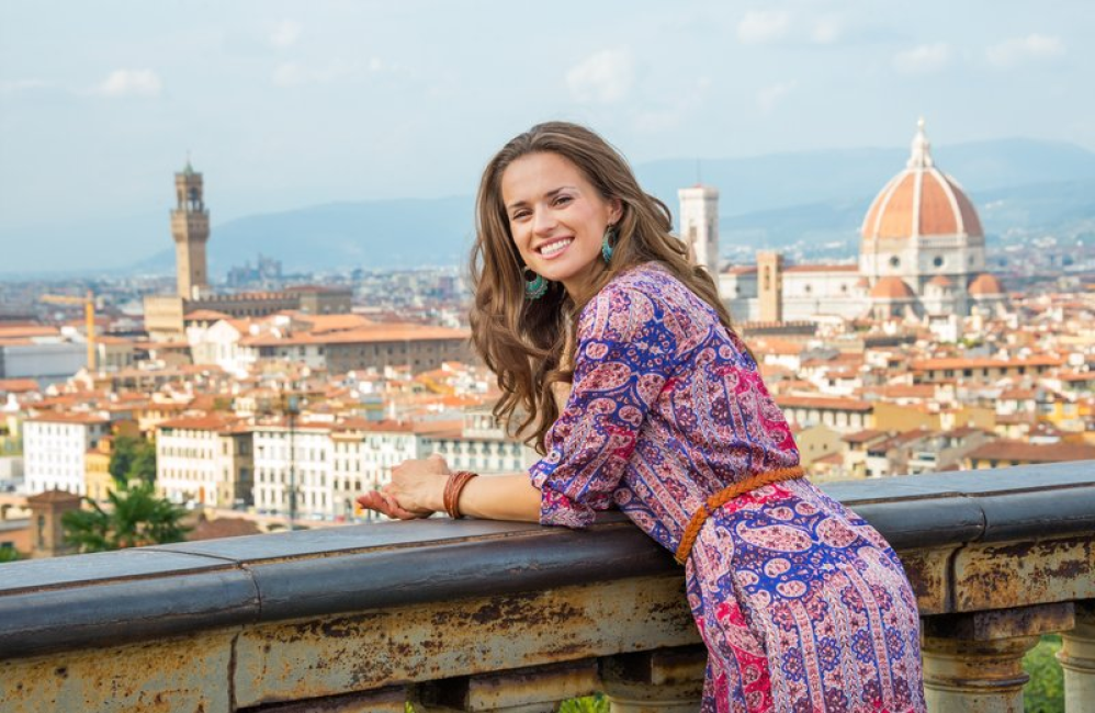Florence: Professional Photoshoot at Piazzale Michelangelo (VIP) - KKday