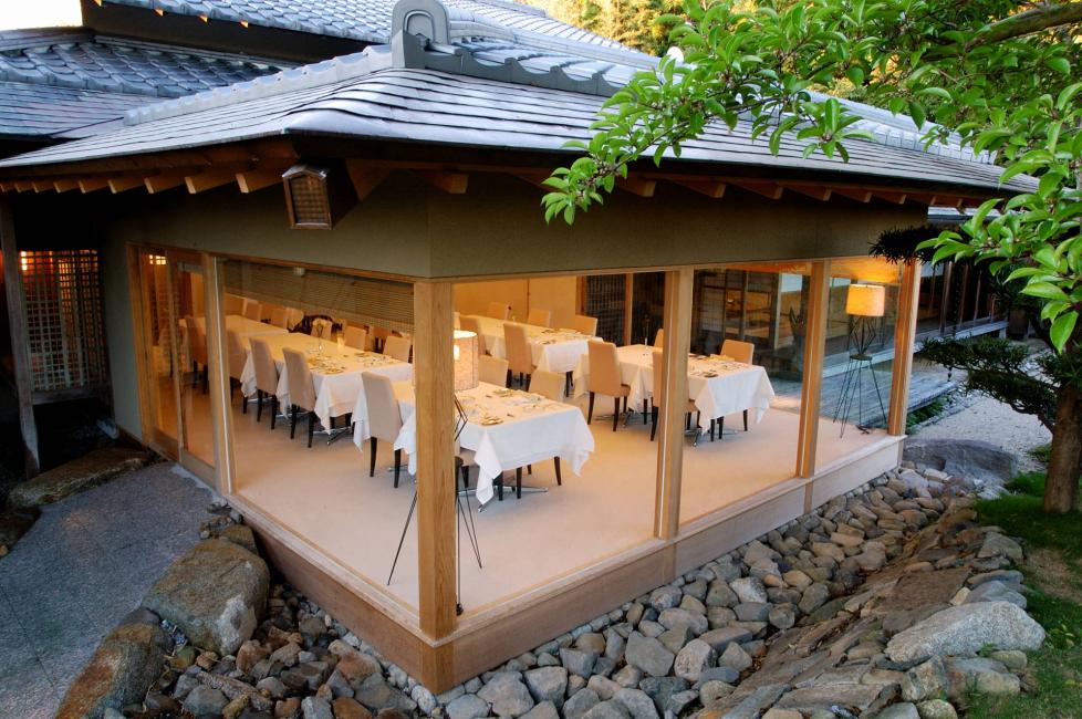 From Elegance to Sweetness: Fukuoka Berry Bless Bus Tour with French ...