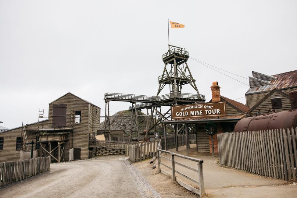 Melbourne: Werribee Manor + Sovereign Hill Gold Mine + Ballarat One-Day ...