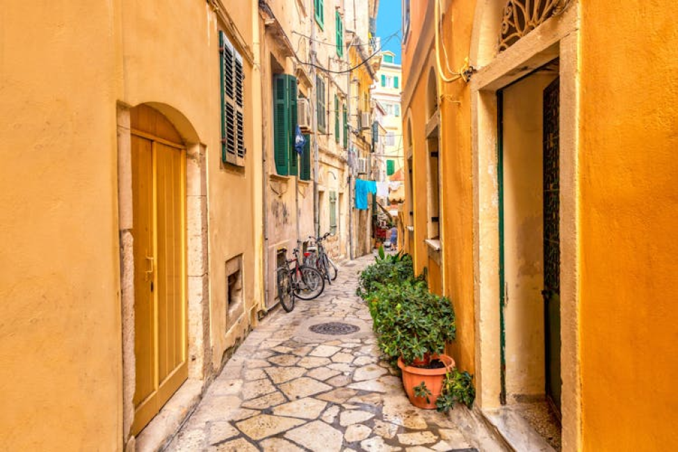 Corfu Town Transfer and Free Time - KKday