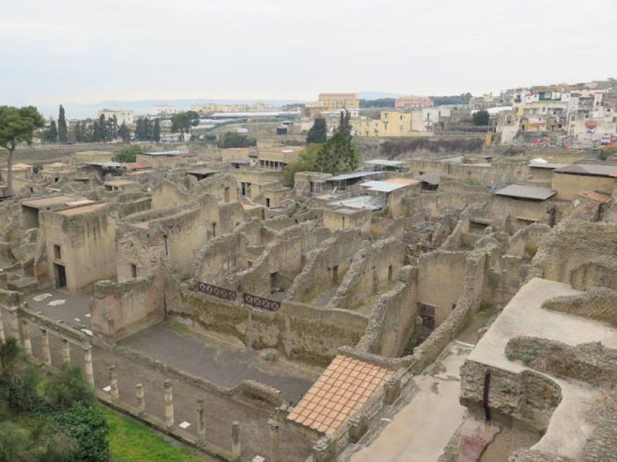 Pompeii, Herculaneum and Vesuvius group tour - KKday
