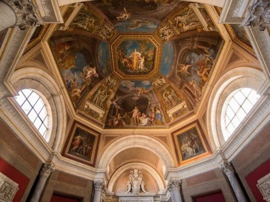 Fast track Sistine Chapel and St. Peter's Basilica tour - KKday