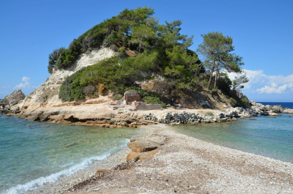 Samos Island Tour including the Heraion and Potami - KKday