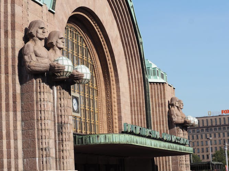 Art and culture tour in Helsinki with a Local - KKday