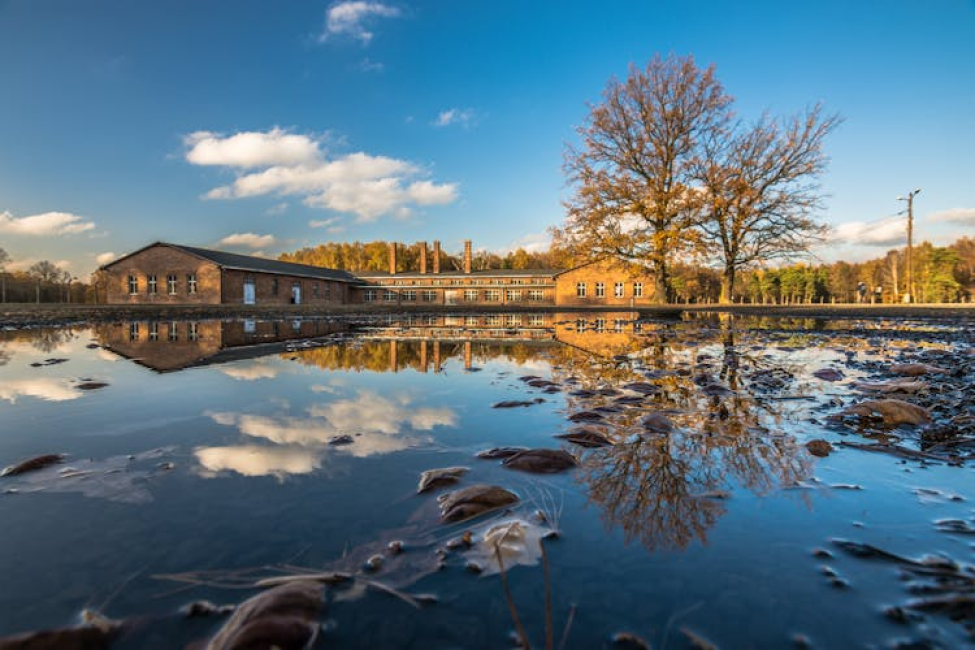 Auschwitz-Birkenau Memorial Museum fast-track entry and guided tour - KKday
