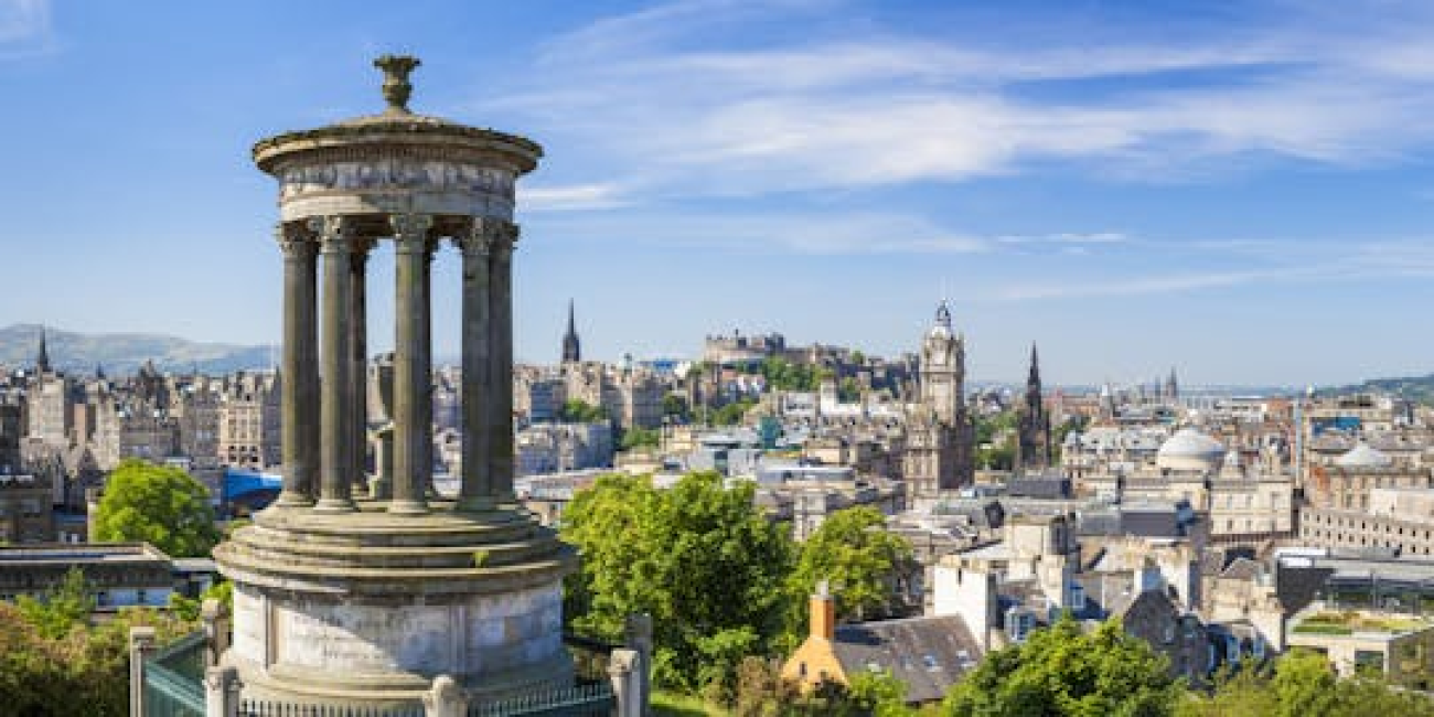 Guided group walking tour of Edinburgh - KKday
