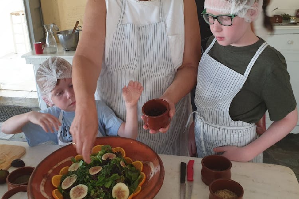 Paros cooking class with transportation - KKday