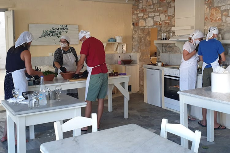 Paros cooking class with transportation - KKday