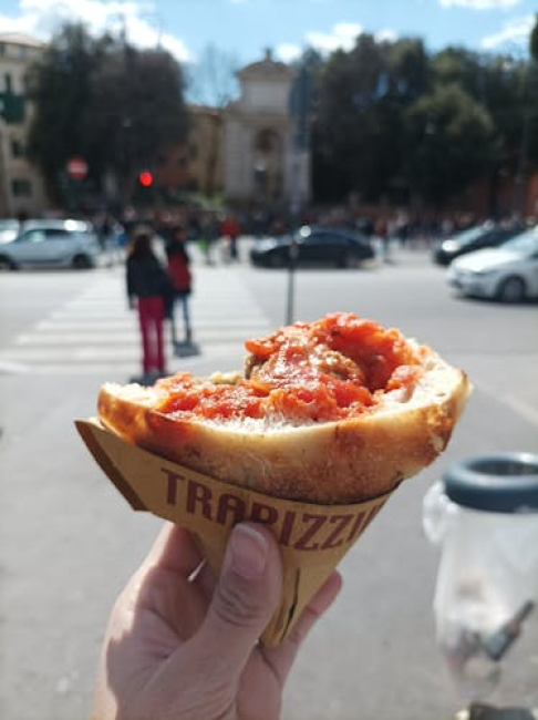 Traditional food tour in Trastevere - KKday