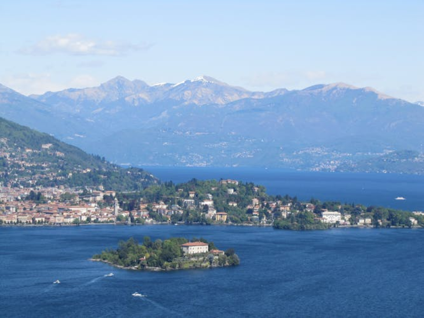 Isola Madre hop-on hop-off tour from Stresa - KKday