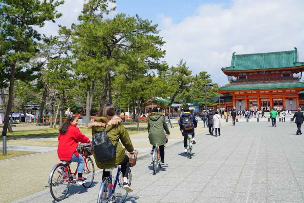 Kyoto historical cycling tour with the Golden Pavilion - KKday