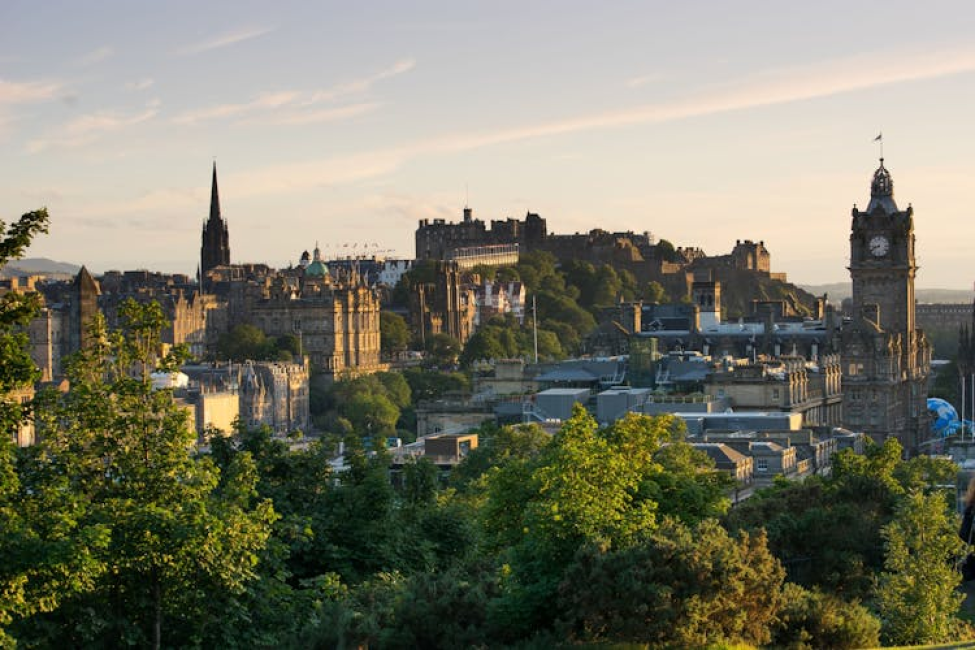 1-hour Tour of Edinburgh with a Local - KKday