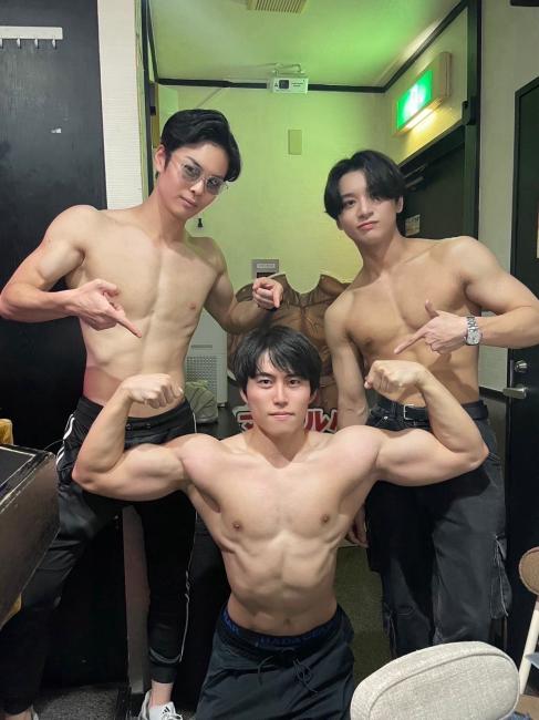 Muscle Bar Nakano: Experience an extraordinary entertainment night with ...