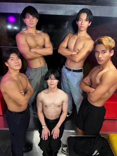 Muscle Bar Nakano: Experience an extraordinary entertainment night with ...
