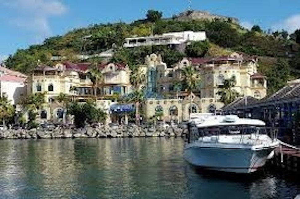 St. Martin guided tour with lunch and boat trip to the Dutch side - KKday