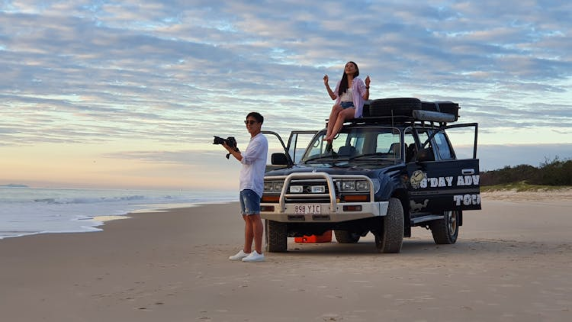 Bribie Island 4WD, kayak, beach and bunker tour - KKday