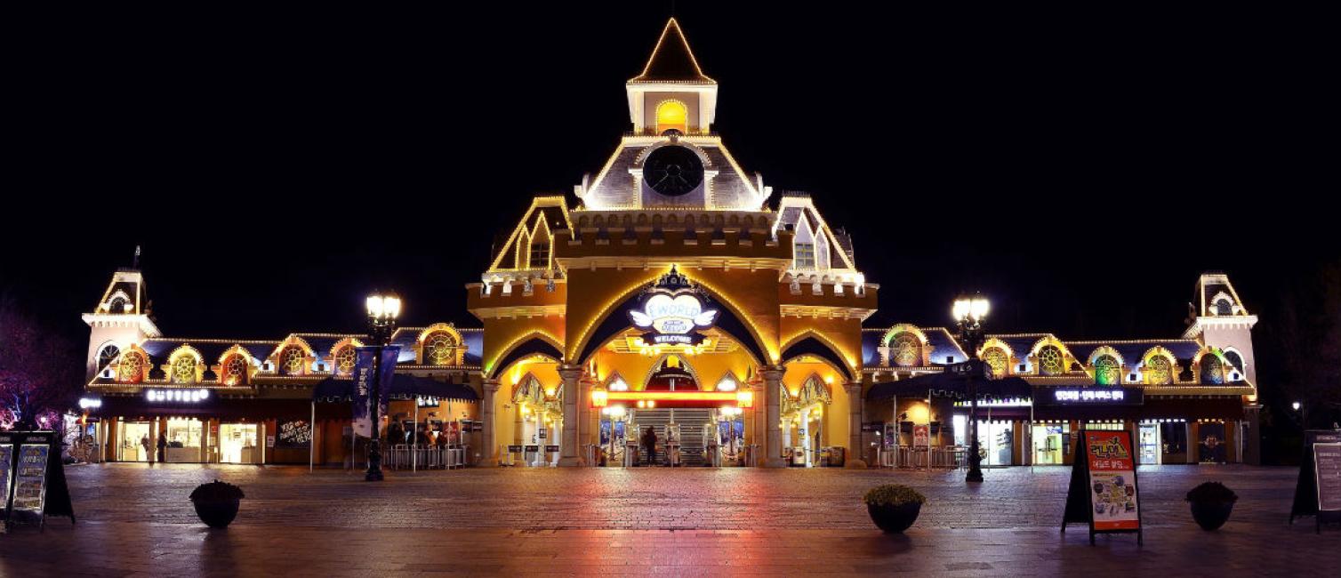 Day Tour from Daegu: Bagong Mountain, Donghwasa, Daegu Jeil Church, and ...