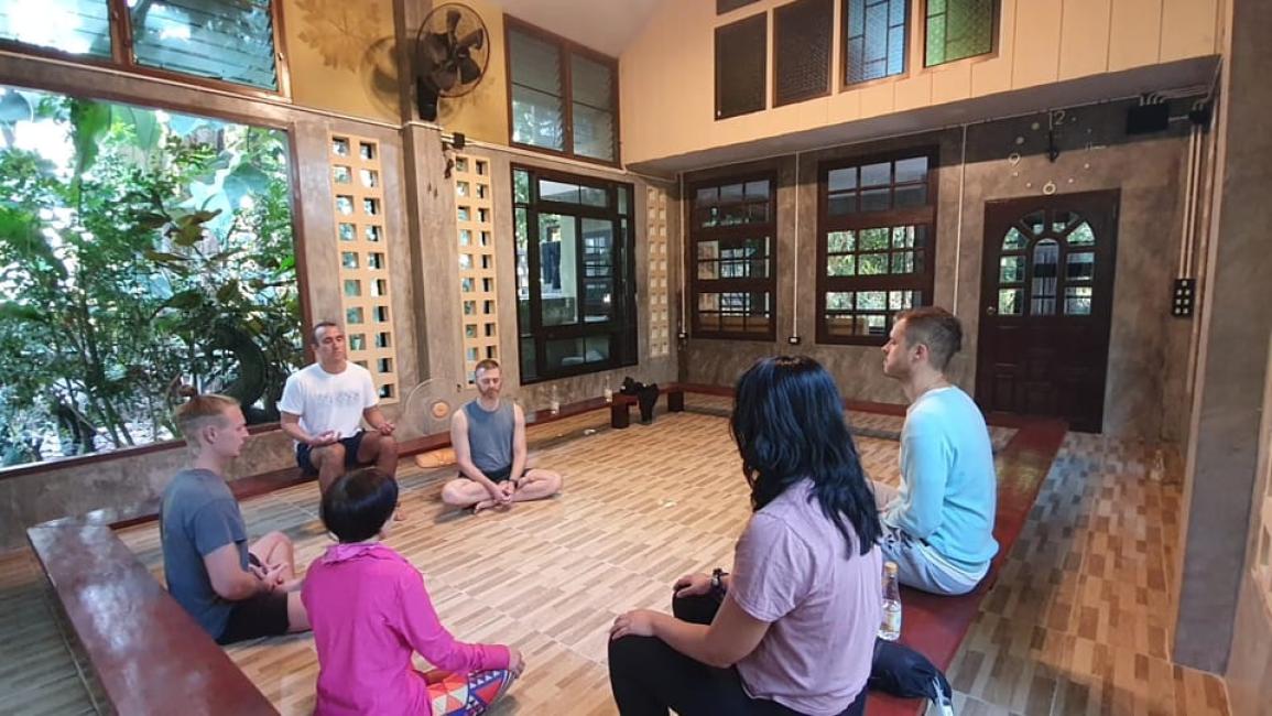 ค่ายโยคะ ฝึกสมาธิ และดูแลตัวเองที่ Flow Yoga เชียงใหม่ | ประเทศไทย - KKday