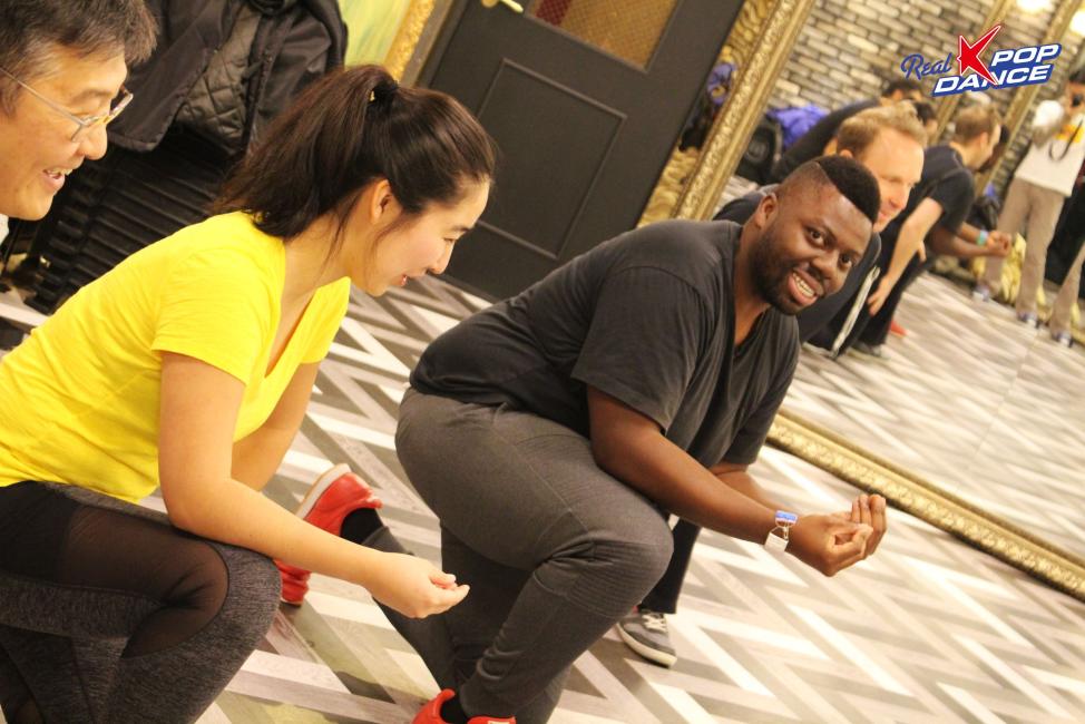 real-k-pop-dance-studio-class-kkday