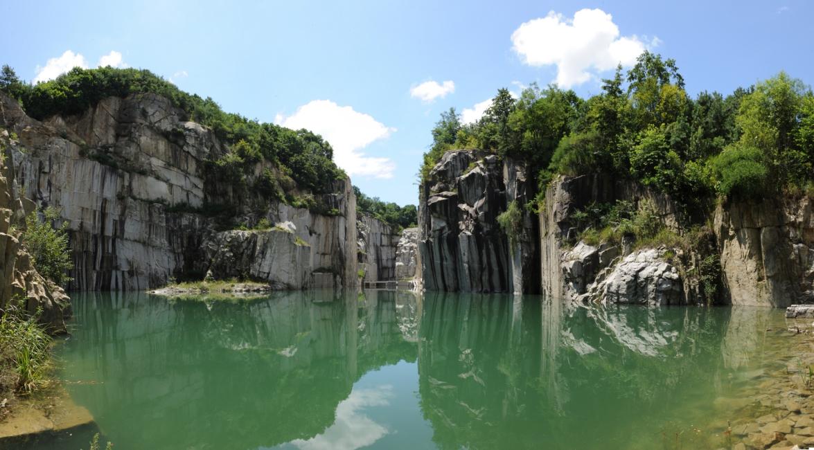 Pocheon Day Tour from Seoul: Pocheon Art Valley & Herb Island Light ...