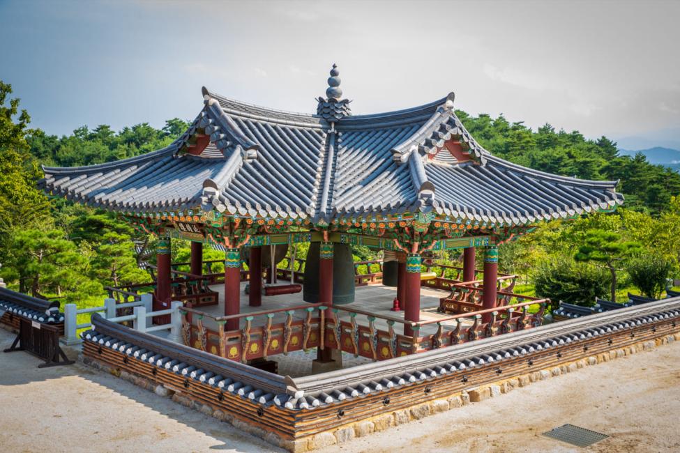 Mt. Seorak & Naksansa Temple 1-Day Tour | Gangwon-do, South Korea - KKday