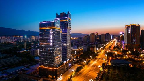 Atour Hotel Baoji Executive Center South High-Speed Railway Station - KKday