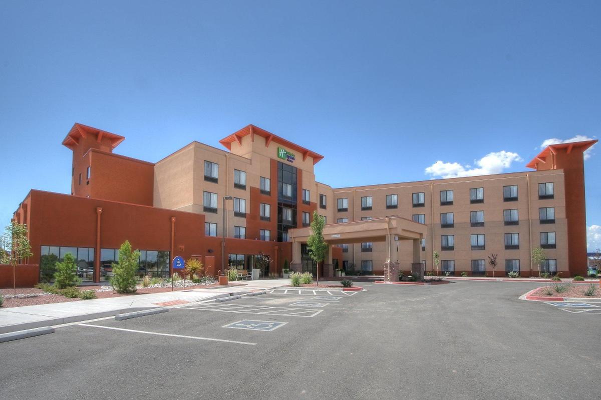 Holiday Inn Express Hotel & Suites Albuquerque Historic Old Town By IHG ...