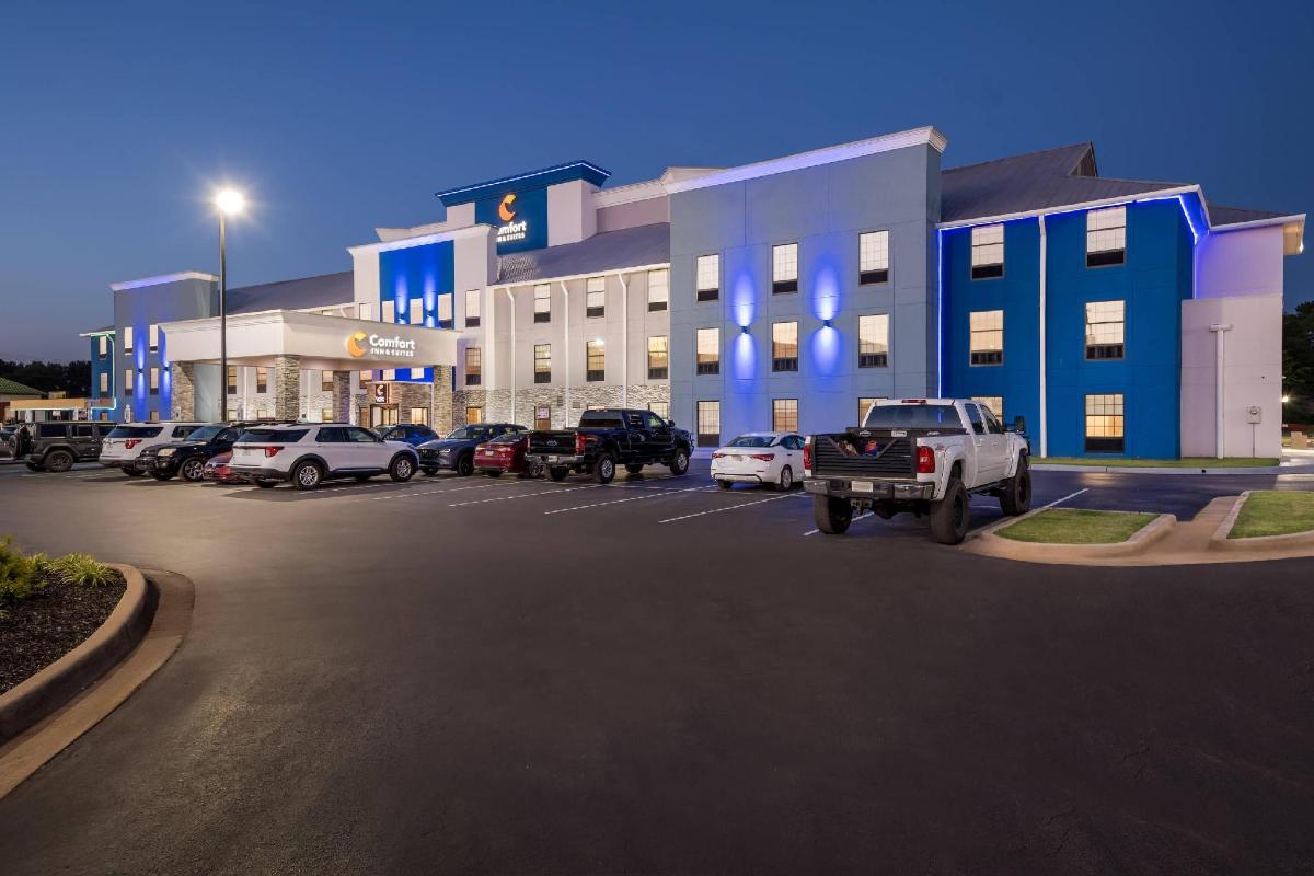 Comfort Inn & Suites River City Decatur - KKday